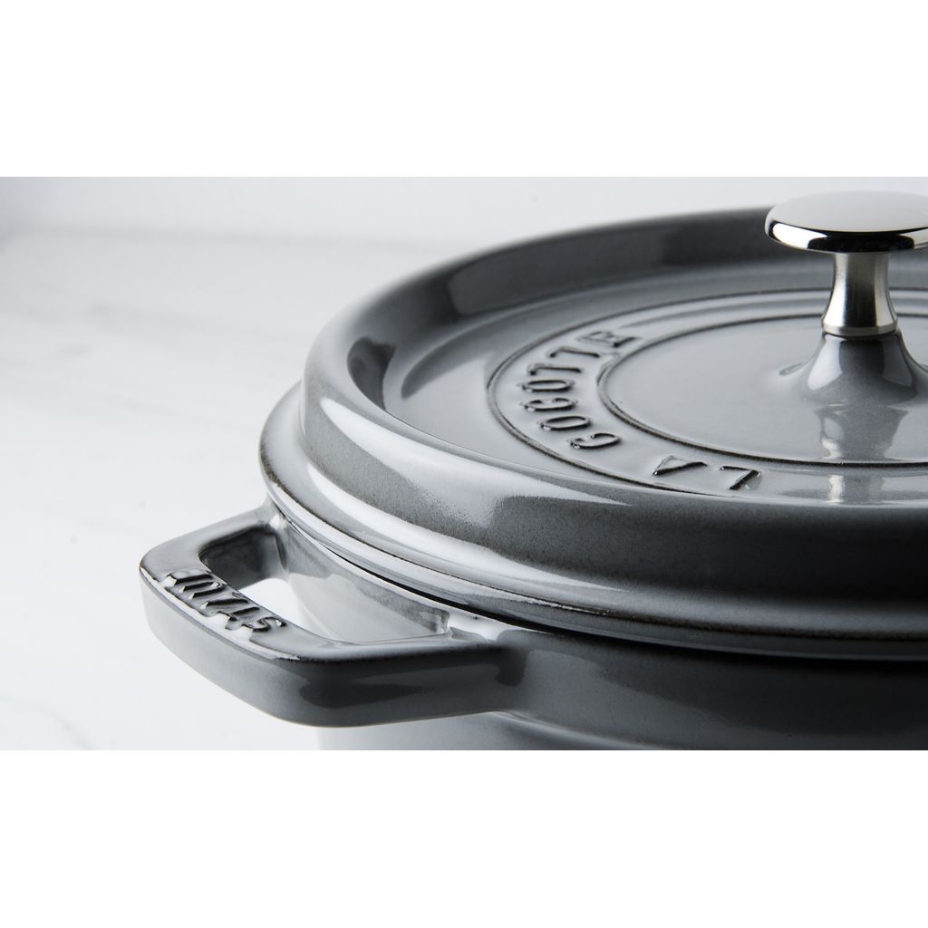 Cocotte en fonte ronde gris graphite 24cm Staub - Ambiance & Styles