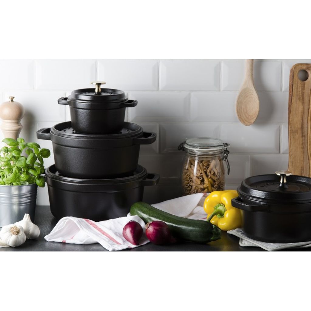 COCOTTE EN FONTE RONDE 20 CM NOIR MAT STAUB - Ambiance & Styles